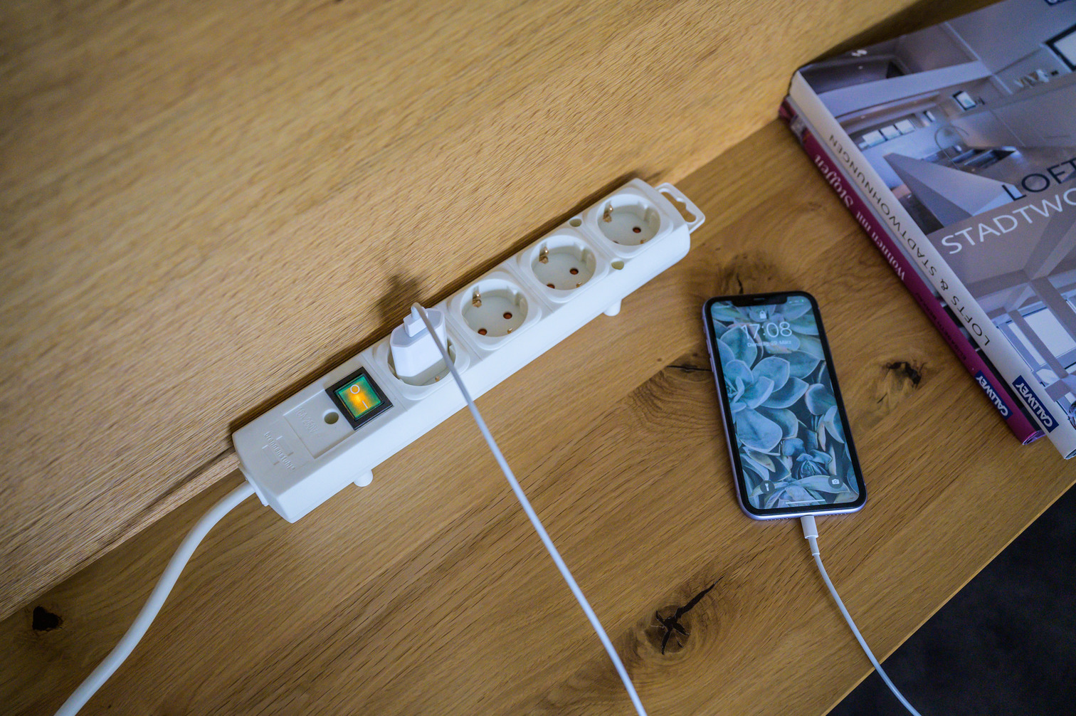 Comfort Line Plus extension lead with flat plug 4-way white 2m H05VV-F ...