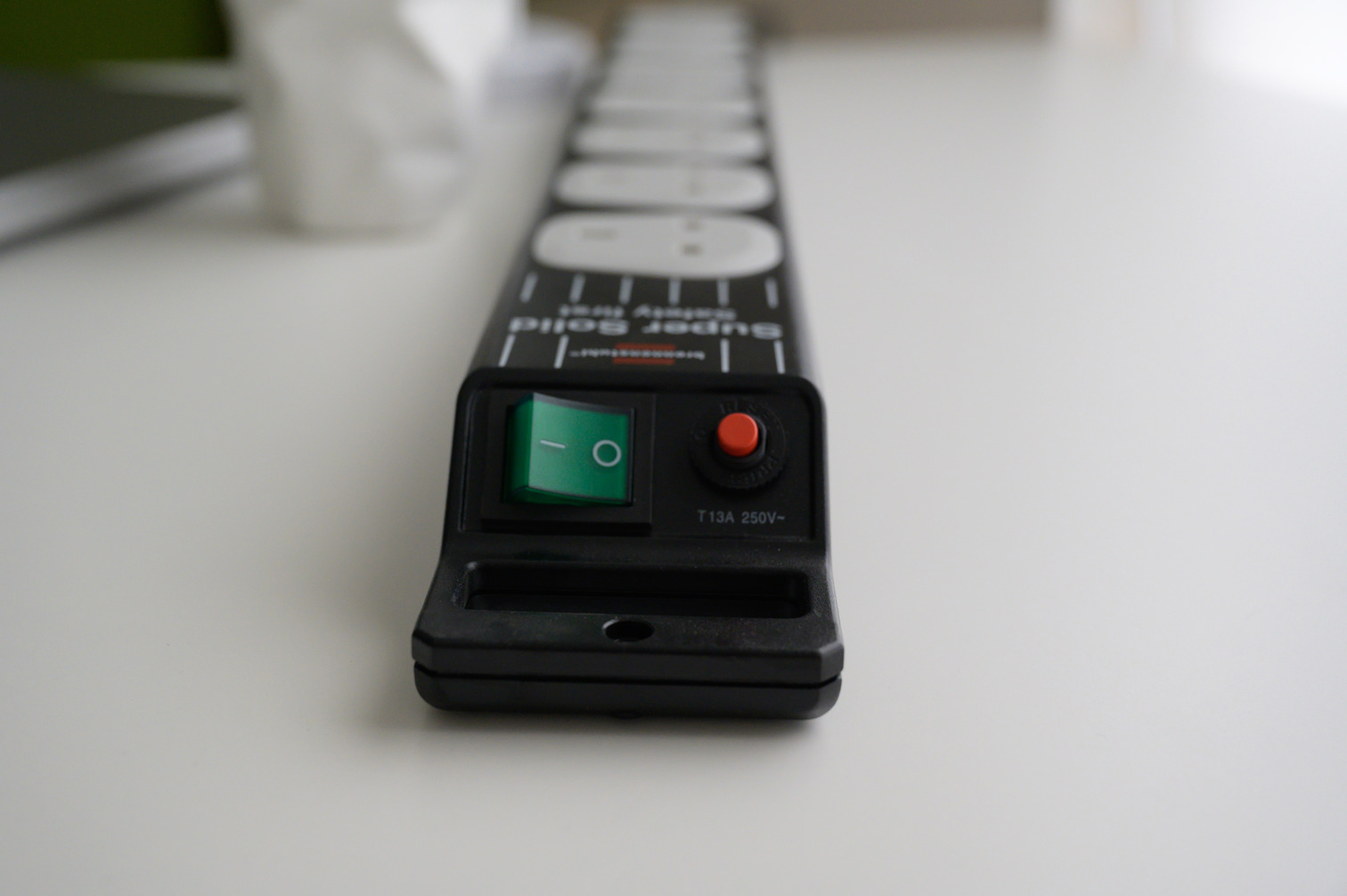 Super-Solid-Line FB Extension Lead with Safety Fuse Reset Button 8-way ...